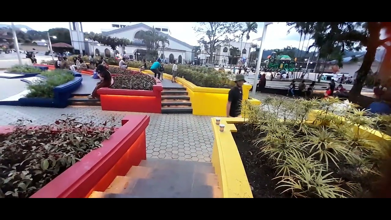 Beautiful Park To Relax Here #HappyCoupTube - YouTube