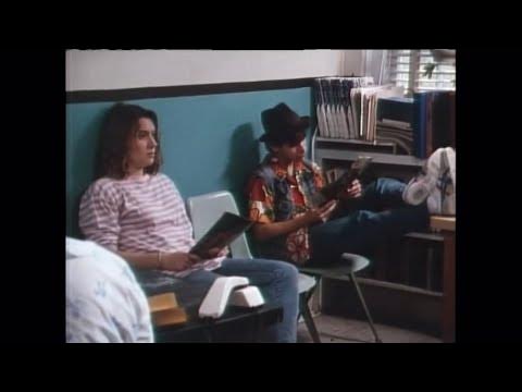 Degrassi Junior High - 2x10 “Censored” - YouTube