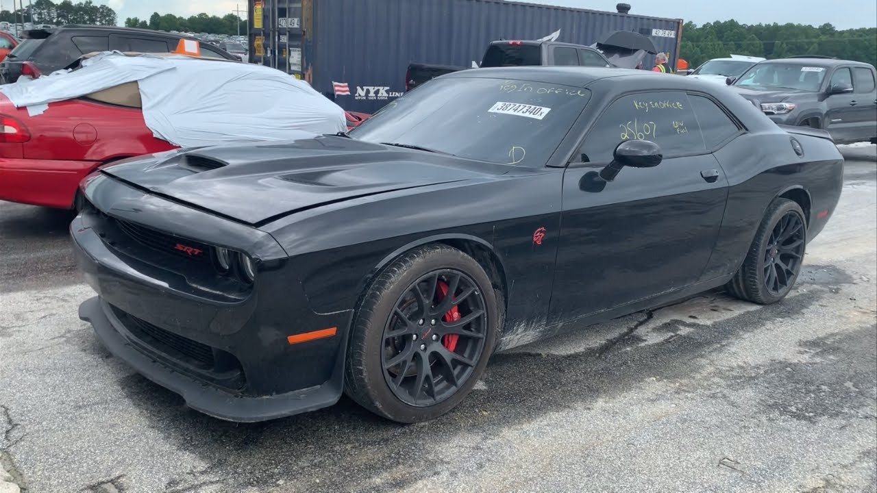 Copart Walk Around + CHEAP Dodge Challenger HELLCAT SRT - YouTube