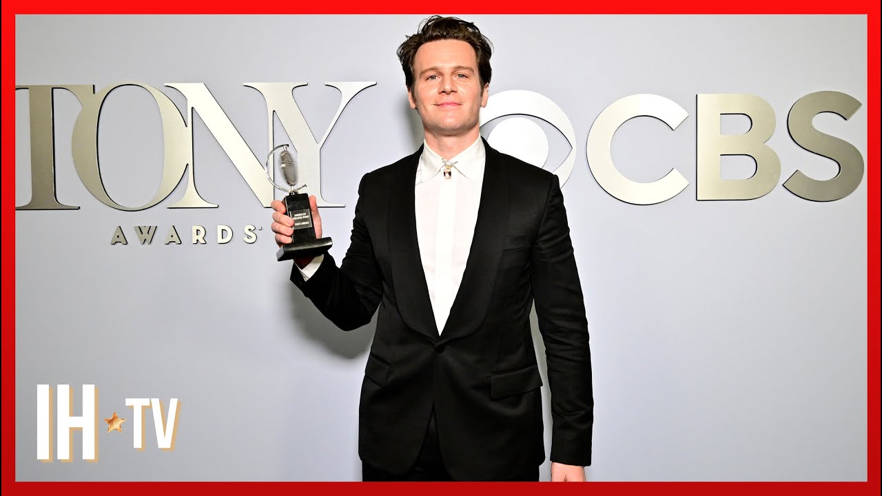 Jonathan Groff Reacts To First Tony Award Win (Exclusive) - YouTube