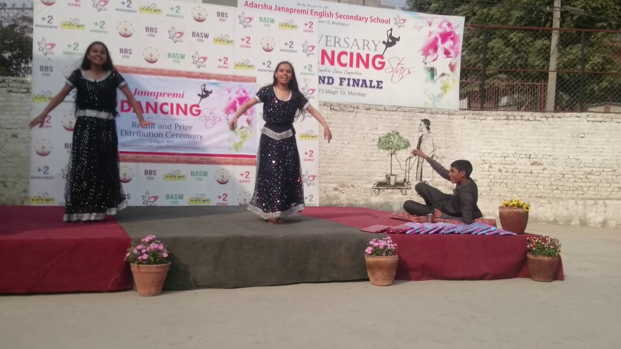 Mix kale dai dance by Asmita & Vidya - YouTube