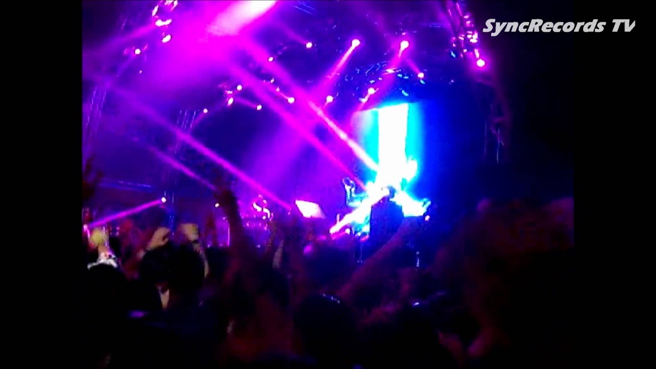 Creamfields 2012 - Above and Beyond @ Melbourne (SyncRecords TV ...