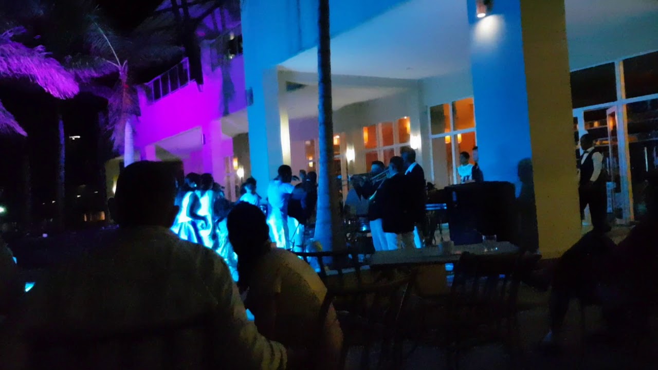 Entertainment at the Melia Marina in Varadero on February 12th 2018 ...