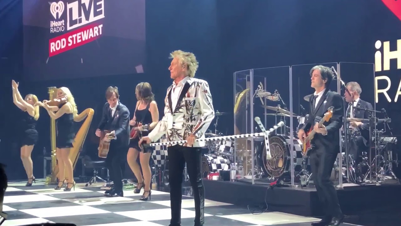 Rod Stewart at the iHeart Radio Theater 11-27-18 - YouTube