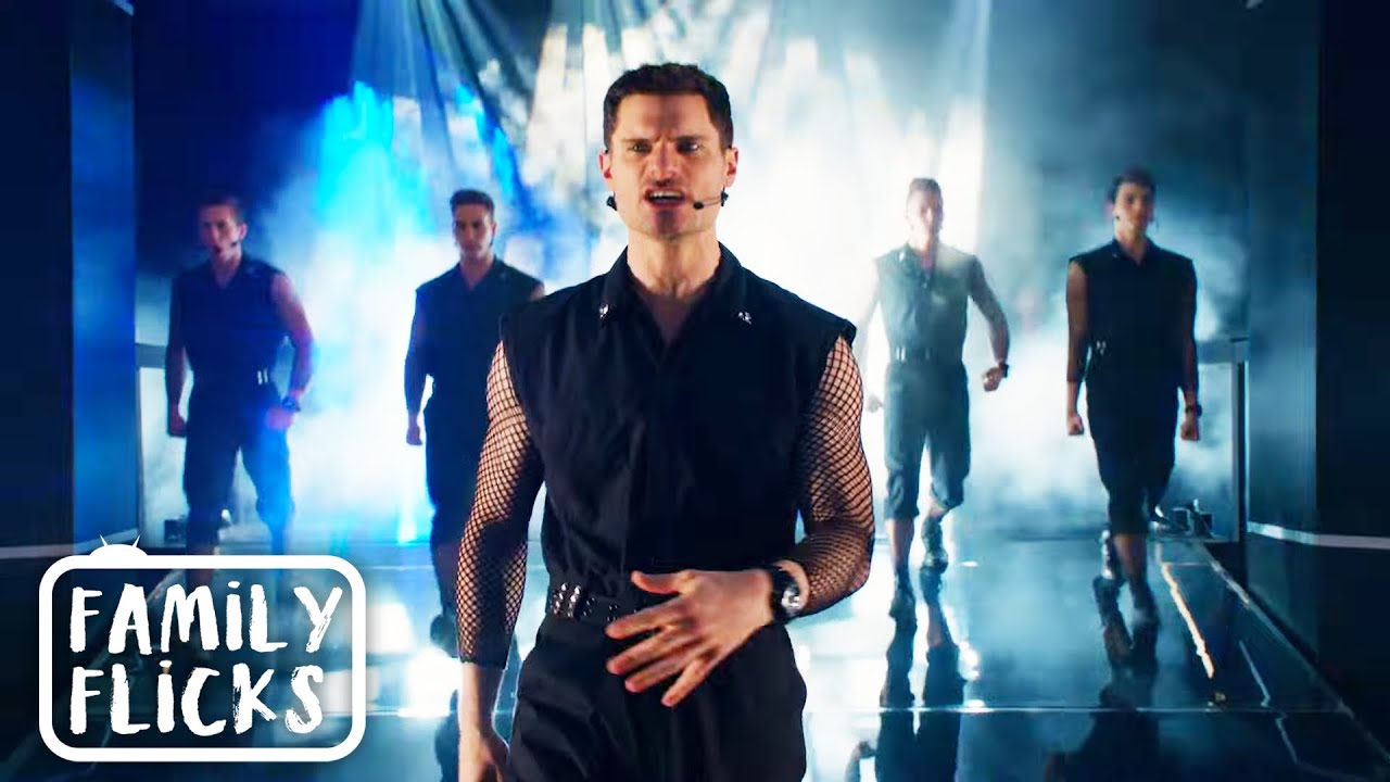 Das Sound Machine Car Show (First Performance) | Pitch Perfect 2 (2015 ...