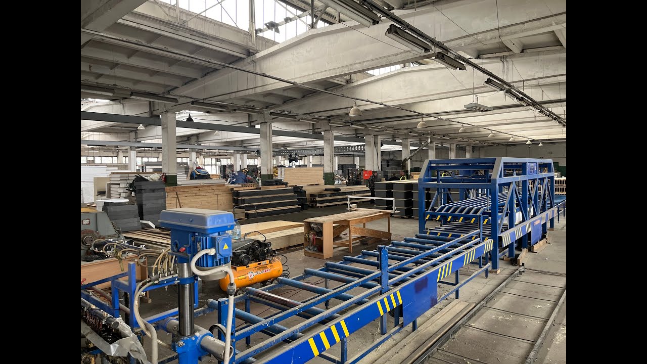 ShellBau SIP panels factory, How SIPs are made ? - YouTube