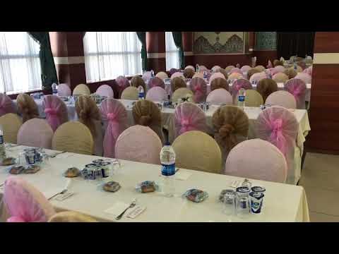 Masa Sandalye Süslemesi