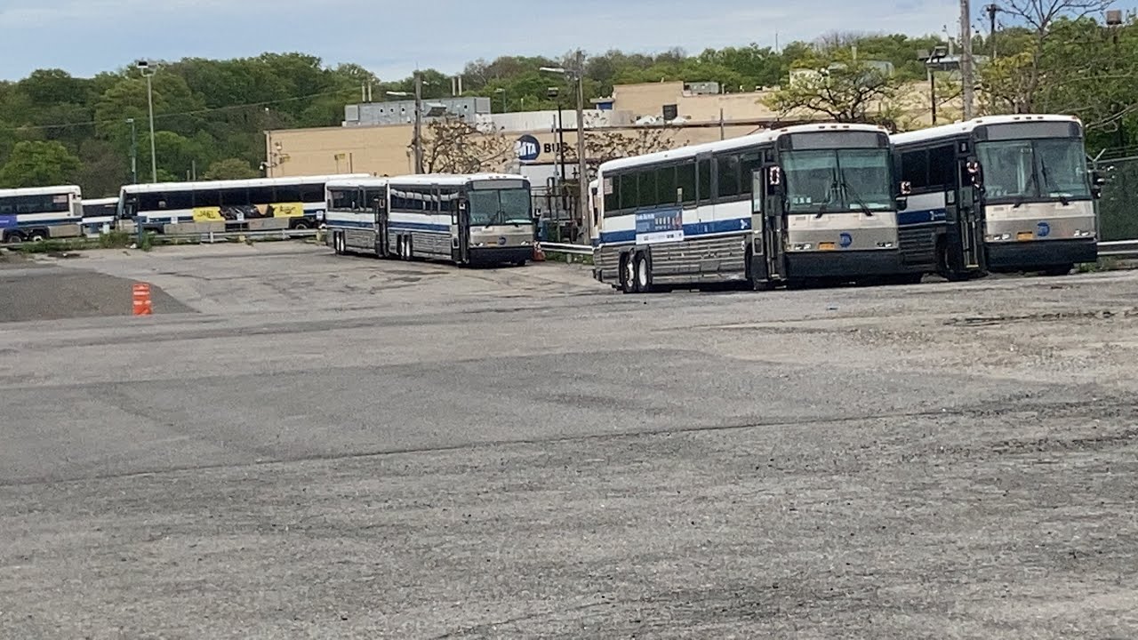 NYCT/MTA Bus: 2001-2002 MCI D4500 Review Preview - YouTube