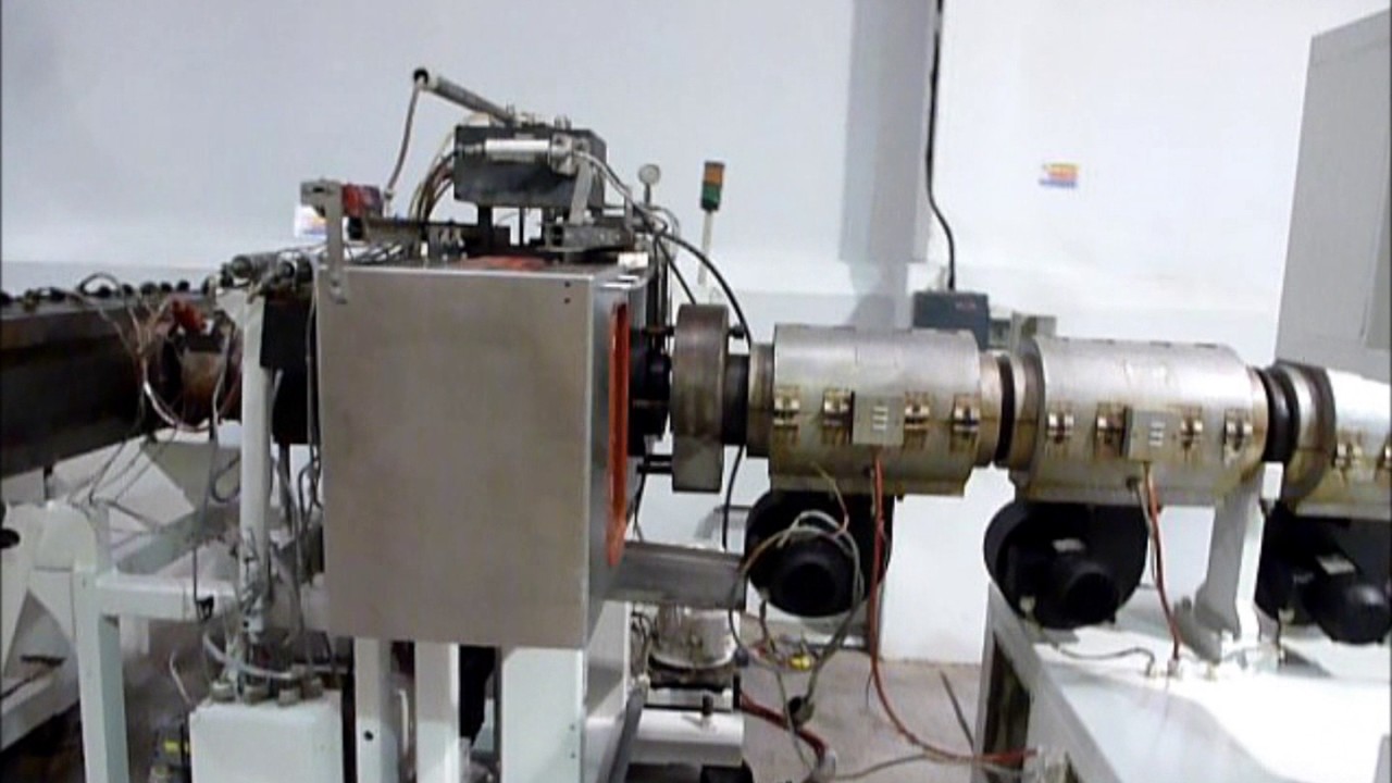 TransXL 008365003 Diamat 125mm PET sheet extrusion line year 2000 - YouTube