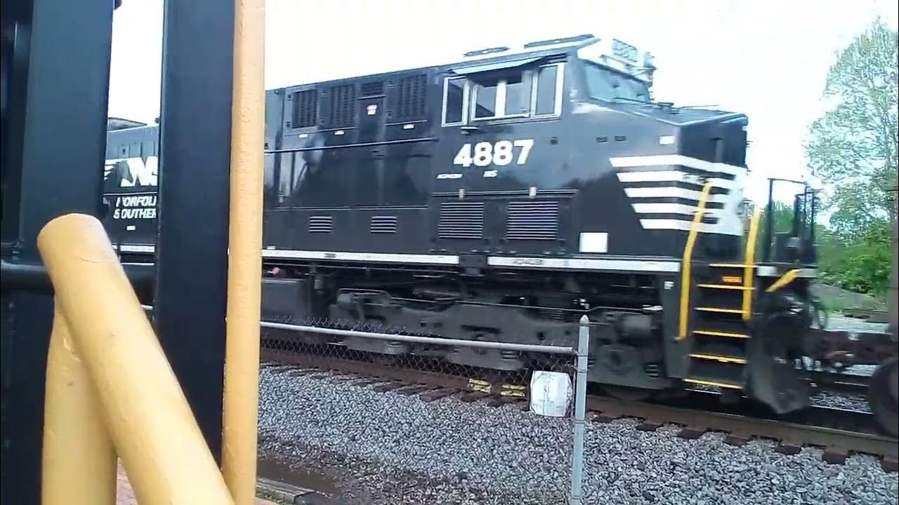 Northbound and Southbound Norfolk Southern Train Meet on May 14th,2025.. - YouTube