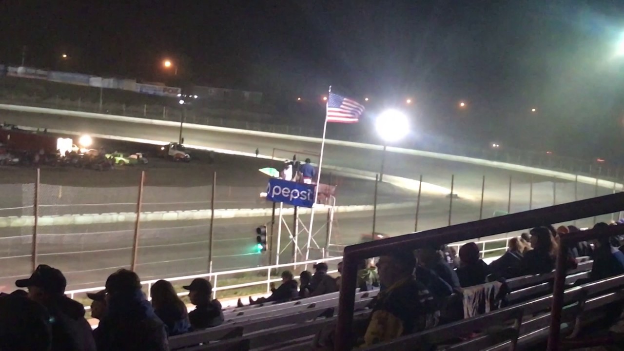 6/23/2017 Black Hills Speedway Main Event (stands view) - YouTube