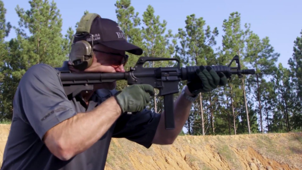 LAV專輯：Colt 9mm衝鋒槍 - YouTube