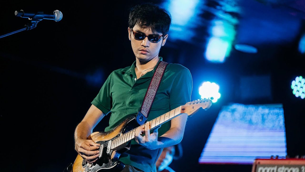 ขาดความอบอุ่น | JOEY PHUWASIT | MINI-CONCERT JOEYPWS LIVE AT ดูกู แดก ...