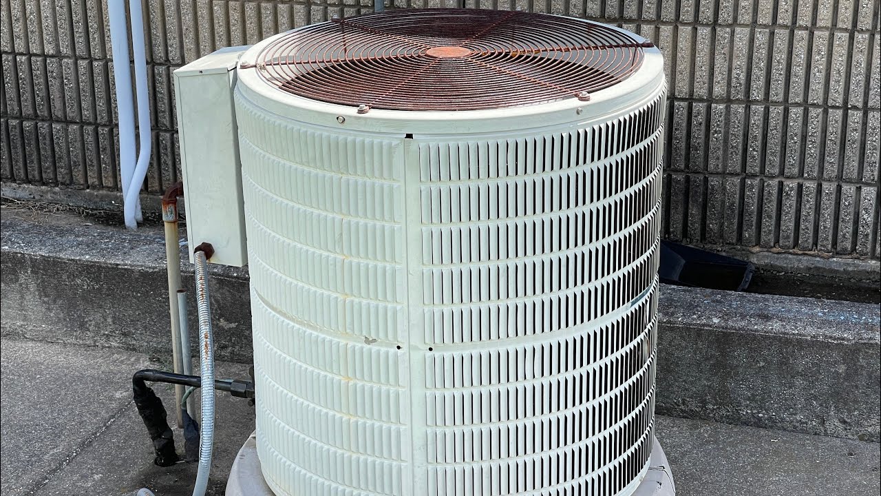 Vintage 1986 Carrier Round One Central Air Conditioner Startup/Shutdown ...