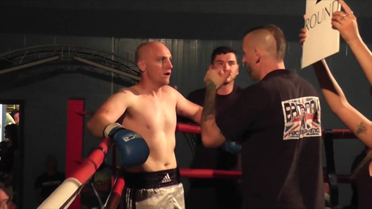Fight Fest Dean Miller VS Ricky Corgan - YouTube
