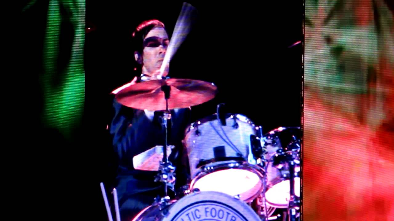 Rod Stewart's drummers - YouTube