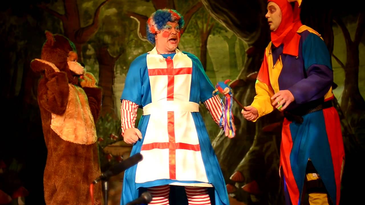CAMELOT the Panto 2012 Winterslow Scene 6 - where is everyone? - YouTube