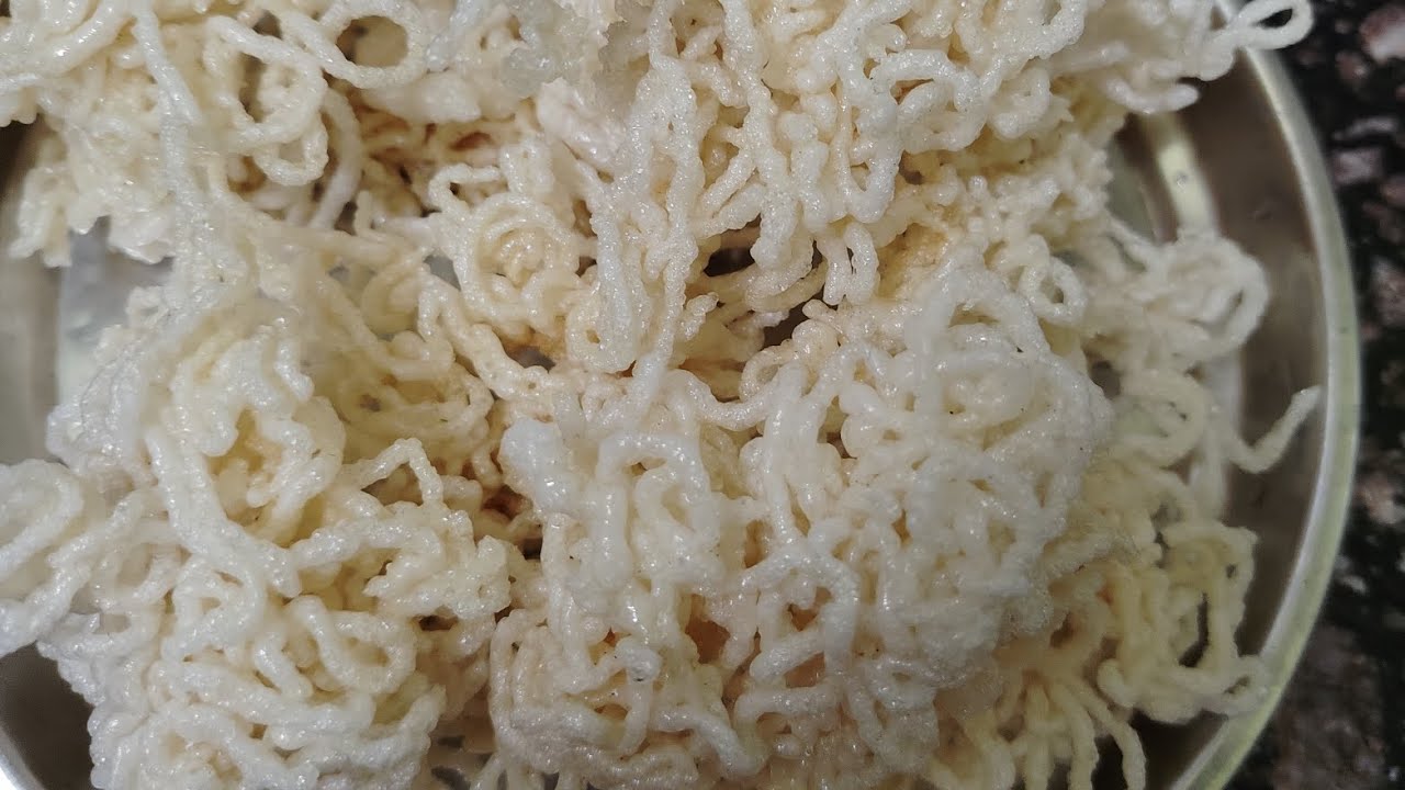 Gehun ke dudh se bani recipe Kurudi | #cooking #food - YouTube
