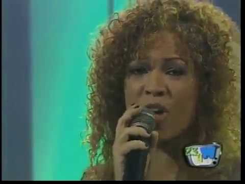 Jennifer Almeida/ Ironía - YouTube