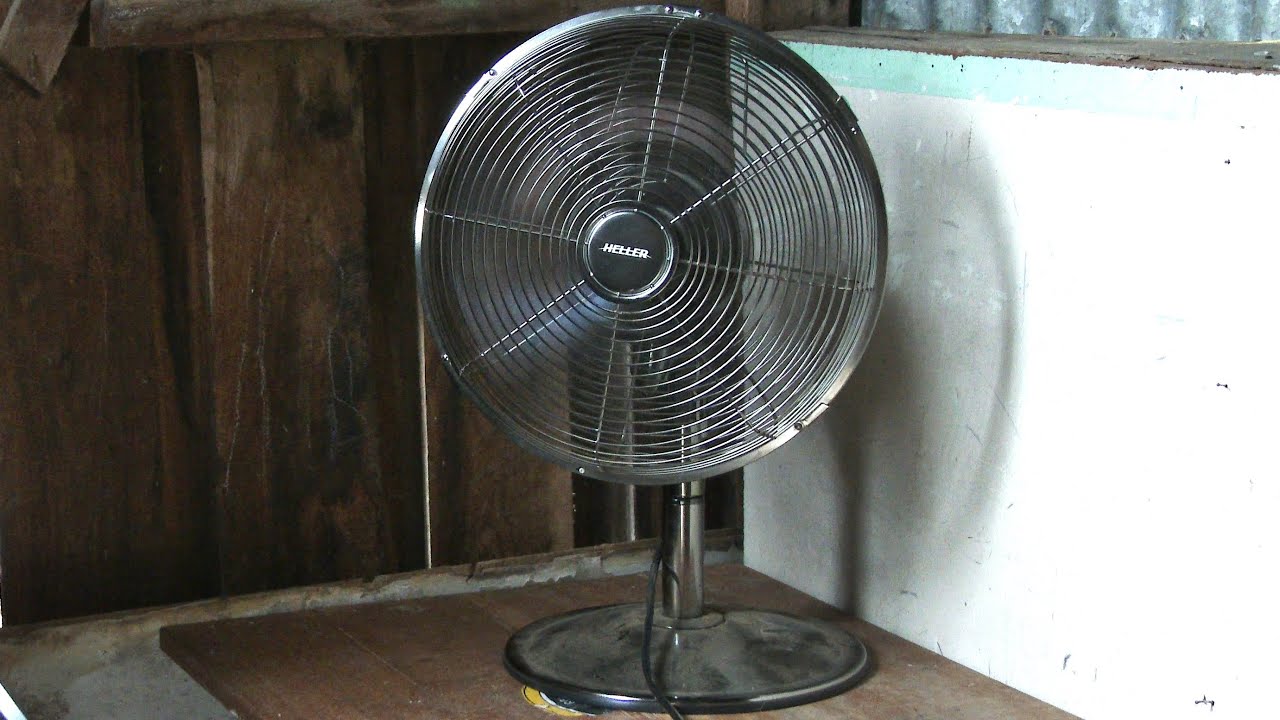 Smashing a Heller RDF30 Desk Fan - YouTube