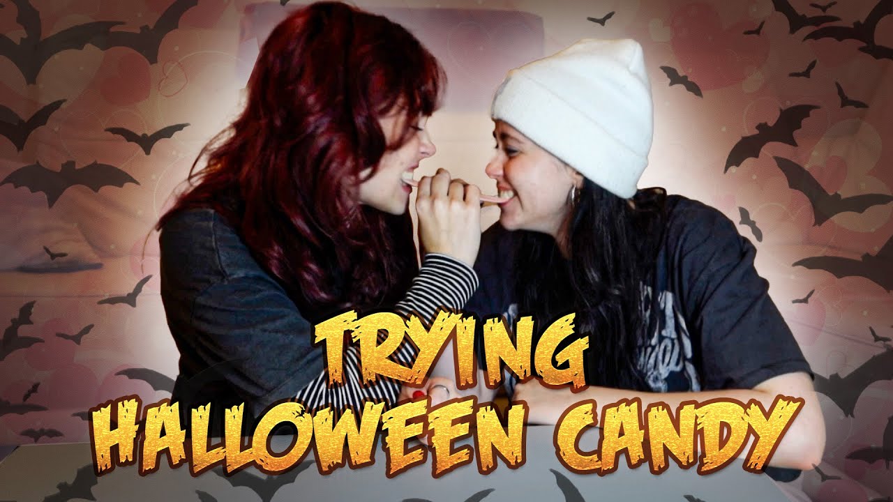 Trying HALLOWEEN CANDY!🎃🍬 (massive FAIL💀) - YouTube