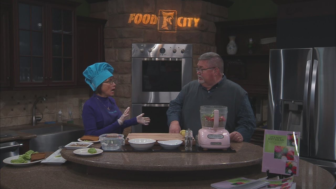Raw Chef Janes makes Raw Vegan Pâté - YouTube