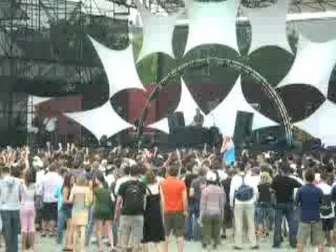 Armin opens McCarren Pool Brooklyn w/ DJ Tatana - Spring Breeze (Martin ...