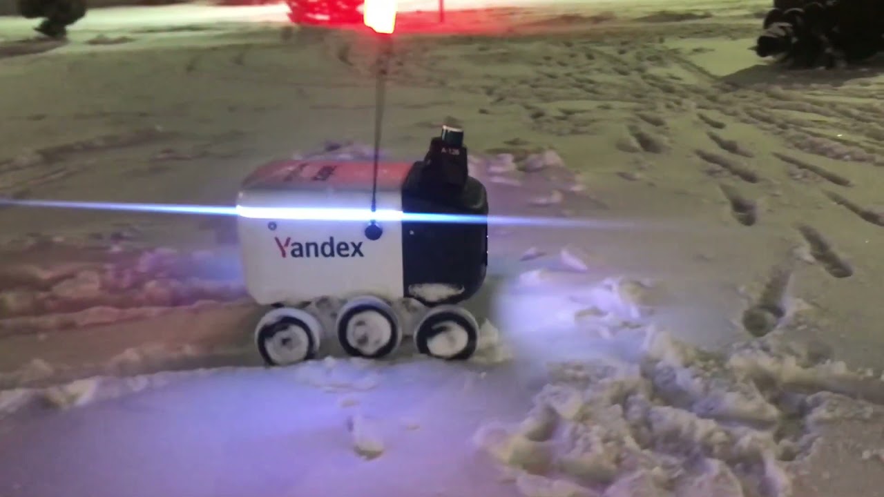 Yandex delivery robot freeride in Innopolis - YouTube