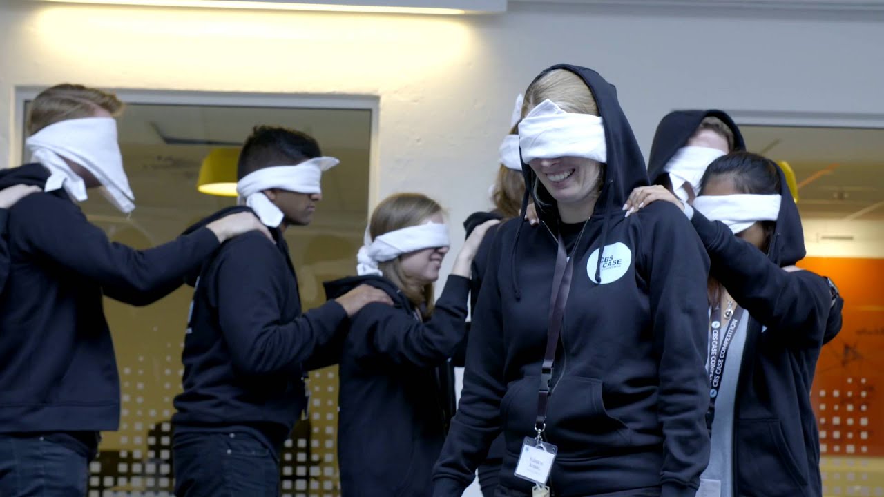 CBS Case Competition 2016 - Team Building - YouTube