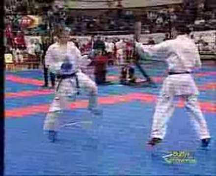 Hüsniye GÜLER Final WKF 2007 Dünya Ümit ve gençler Karate ş.