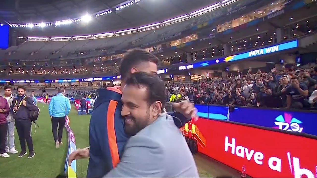 Irfan Pathan running towards Virat Kohli and Hug him tightly after Won ...