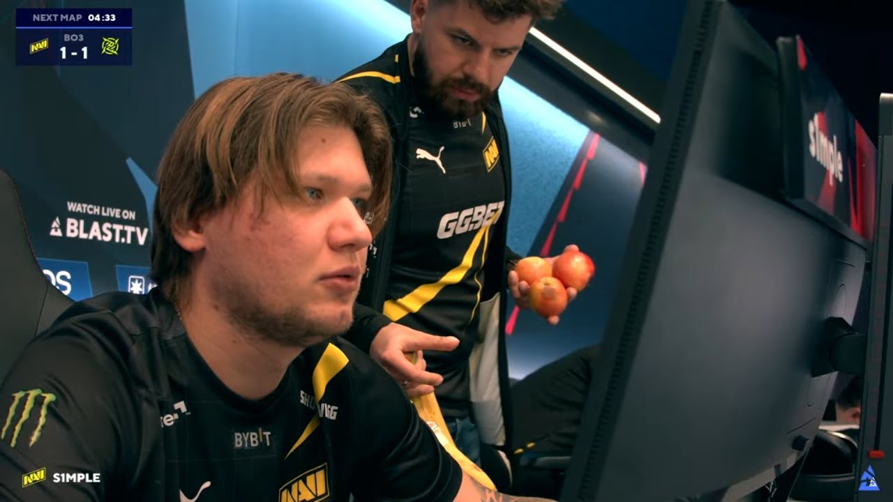 S0mple is back - YouTube