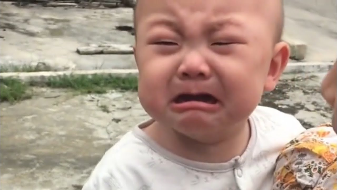 baby lovely reaction moments caught on camera 🥴🥴😁😁😁😊😊😊 - YouTube