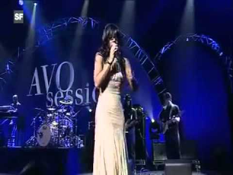 Kelly Rowland - Emotions & How Deep Your Love (Live Avo Sessions) - YouTube