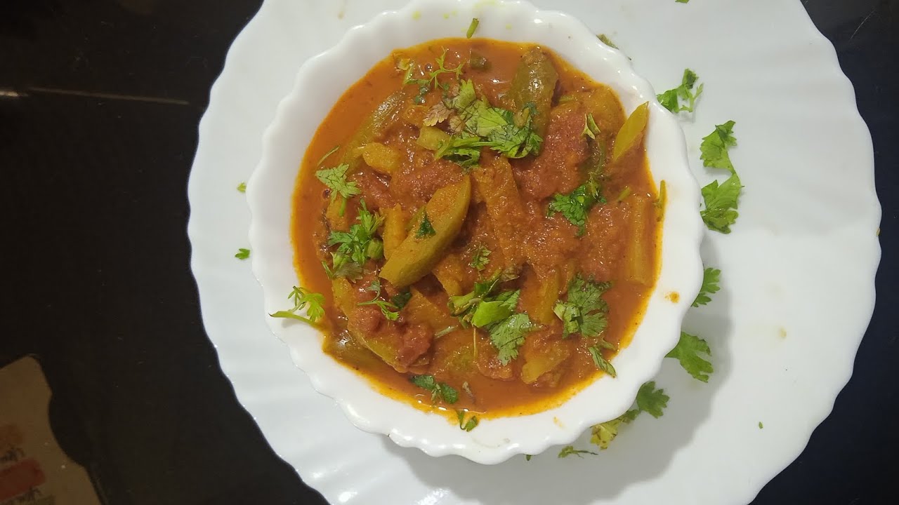 कुंदरू की मसालेदार सब्जी || टिंडोरा की सब्जी ||Cooking With Indu ...