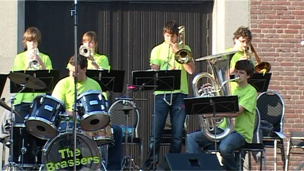 The Brassers - Non, non, rien n'a changé.mpg - YouTube