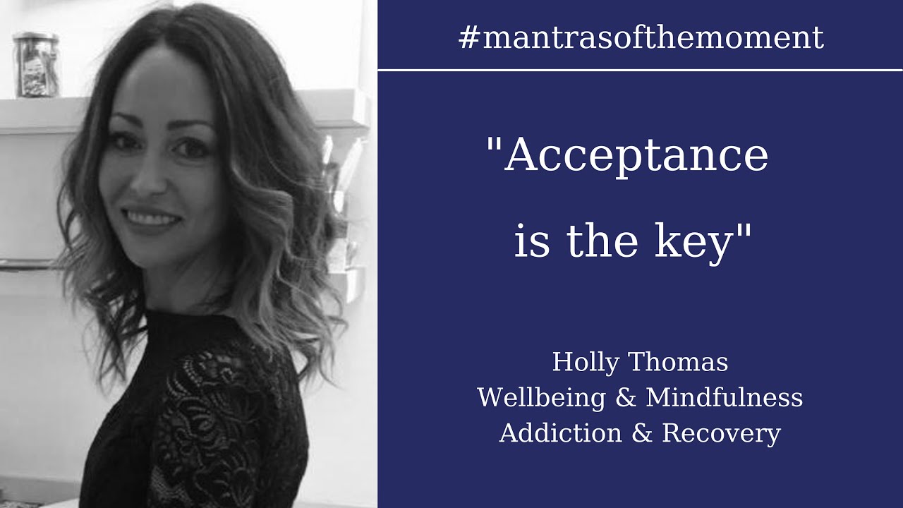 Holly Thomas #mantrasofthemoment - YouTube