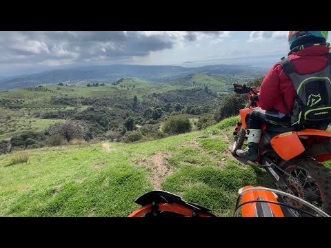 ENDURO-Through the hills!! - YouTube