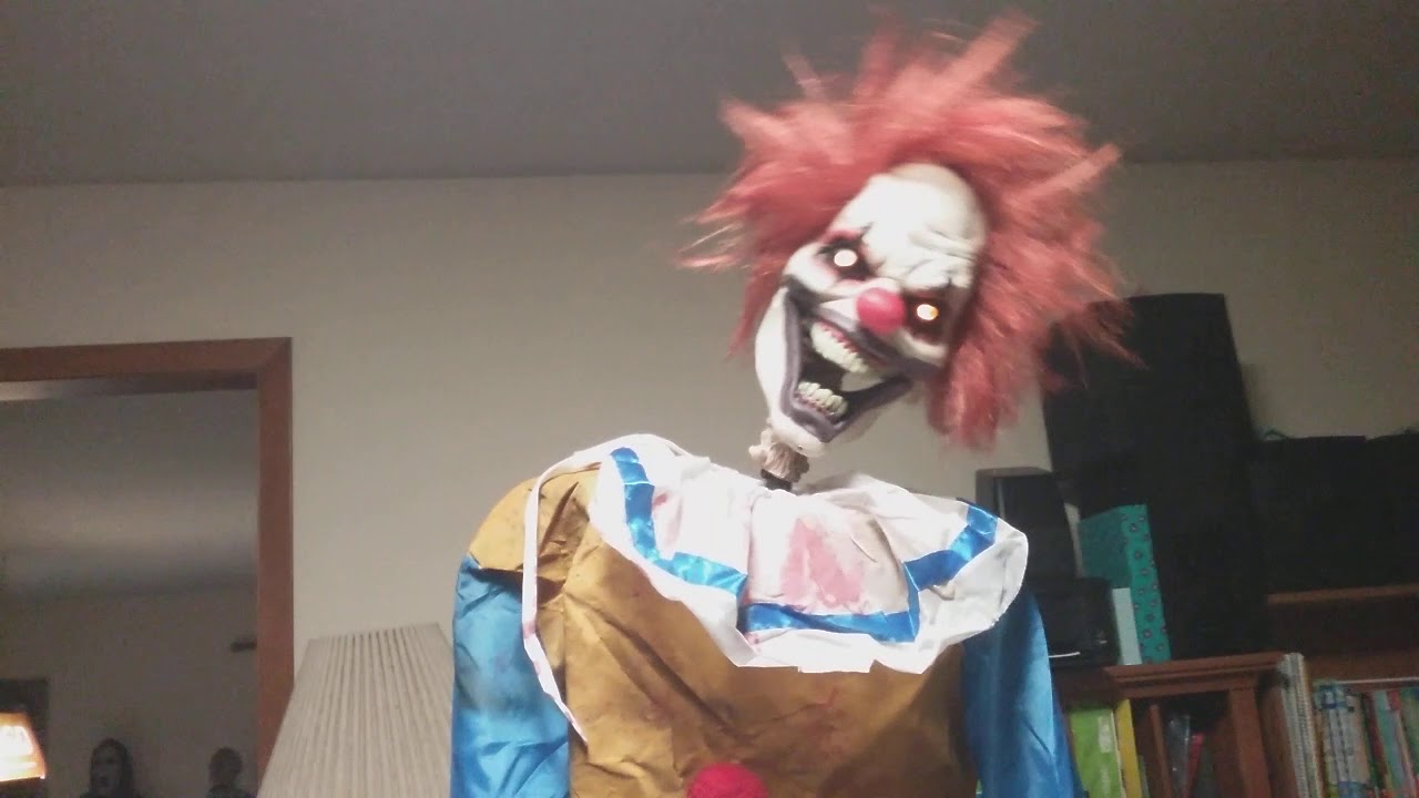 Twitching clown animatronic demo - YouTube