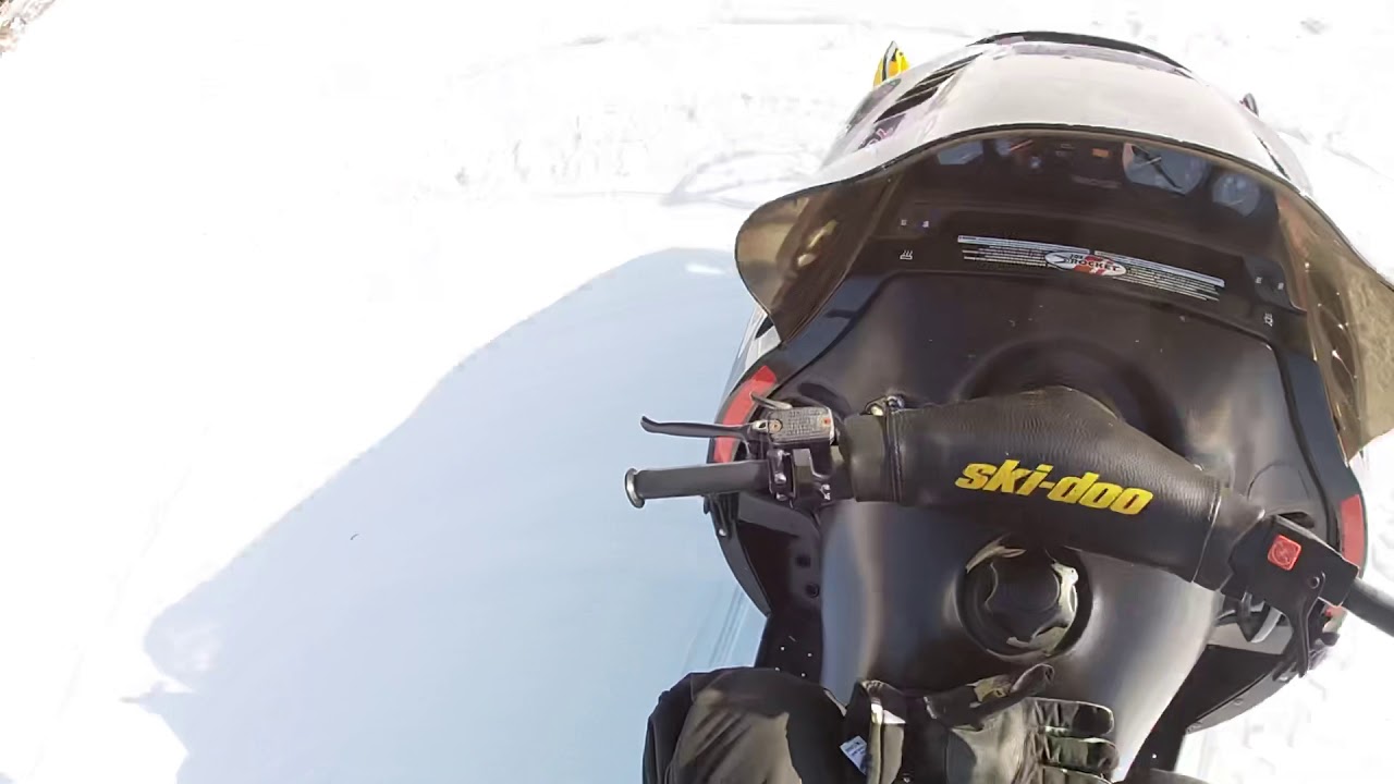 Mach z 780 riding on lake - YouTube