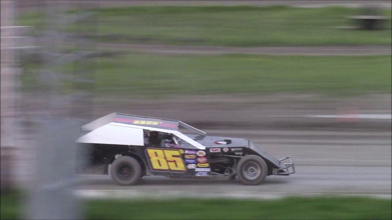 WISSOTA Midwest Modifieds Feature Emo Speedway June 17, 2017 - YouTube