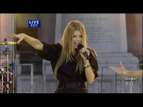 Fergie feat. Ludacris - Glamorous - 2006 - (New York City, Bryant Park ...