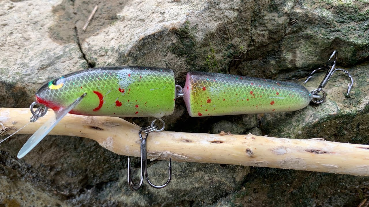 Building A 2 Piece Crankbait / Swimming Lure - YouTube