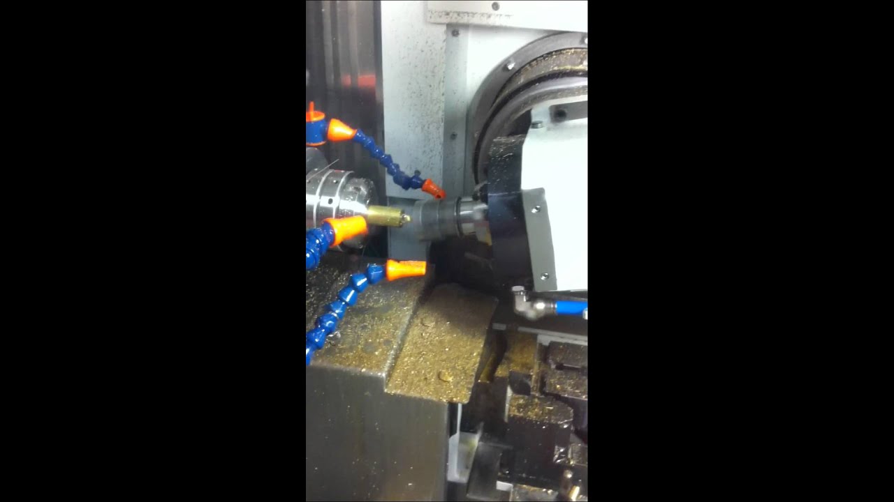 5 axis thread whirling - YouTube
