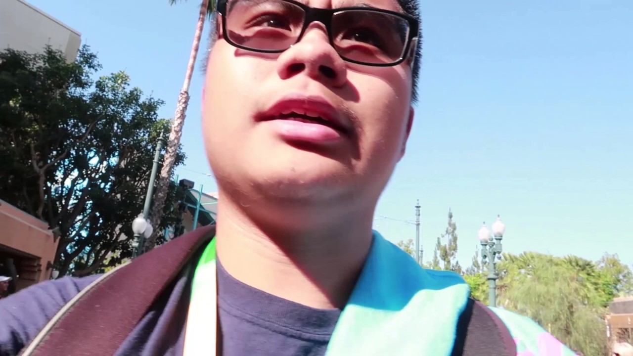 VIDCON DAY 1:DAVID DOBRIK, THOMAS SANDERS, TECHSMARTT AND MORE - YouTube