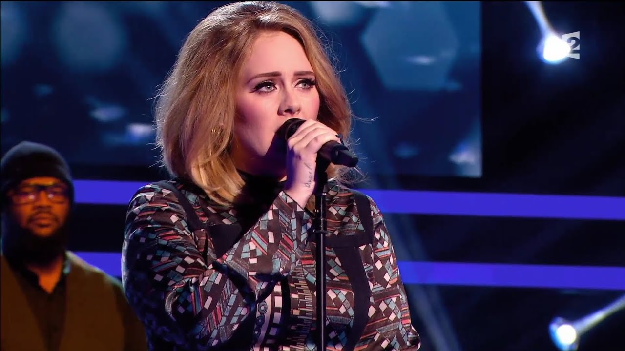 Adele - Hello (Le Grand Show) - YouTube