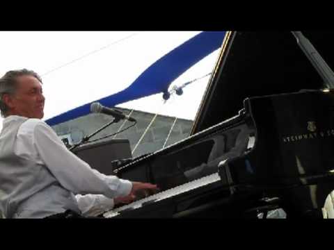 JO BOHNSACK à Cognac Blues Passion 2011. - YouTube