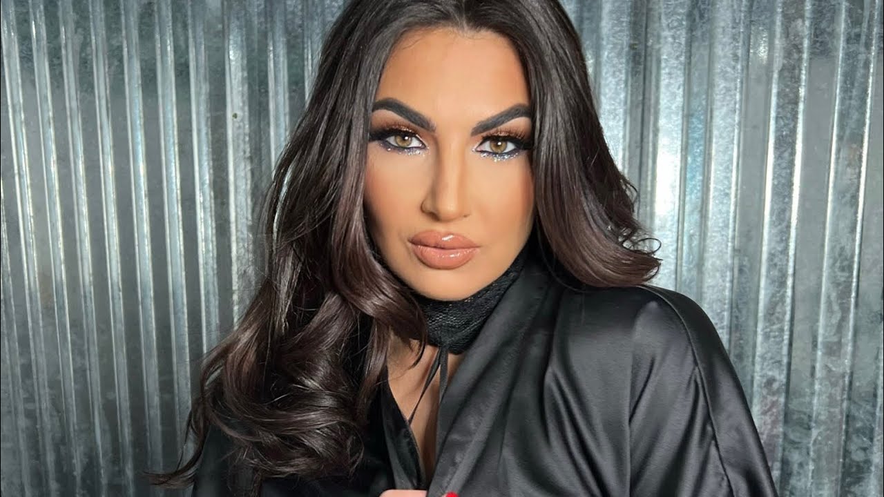 JESSICA MCKAY SEXY BEAUTIFUL LOOK - YouTube