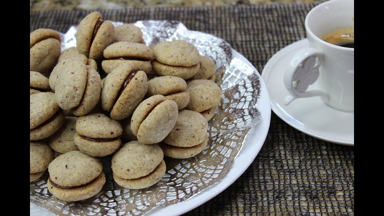 Baci Di Dama/Lady's Kisses/Italian Hazelnut Cookie - YouTube