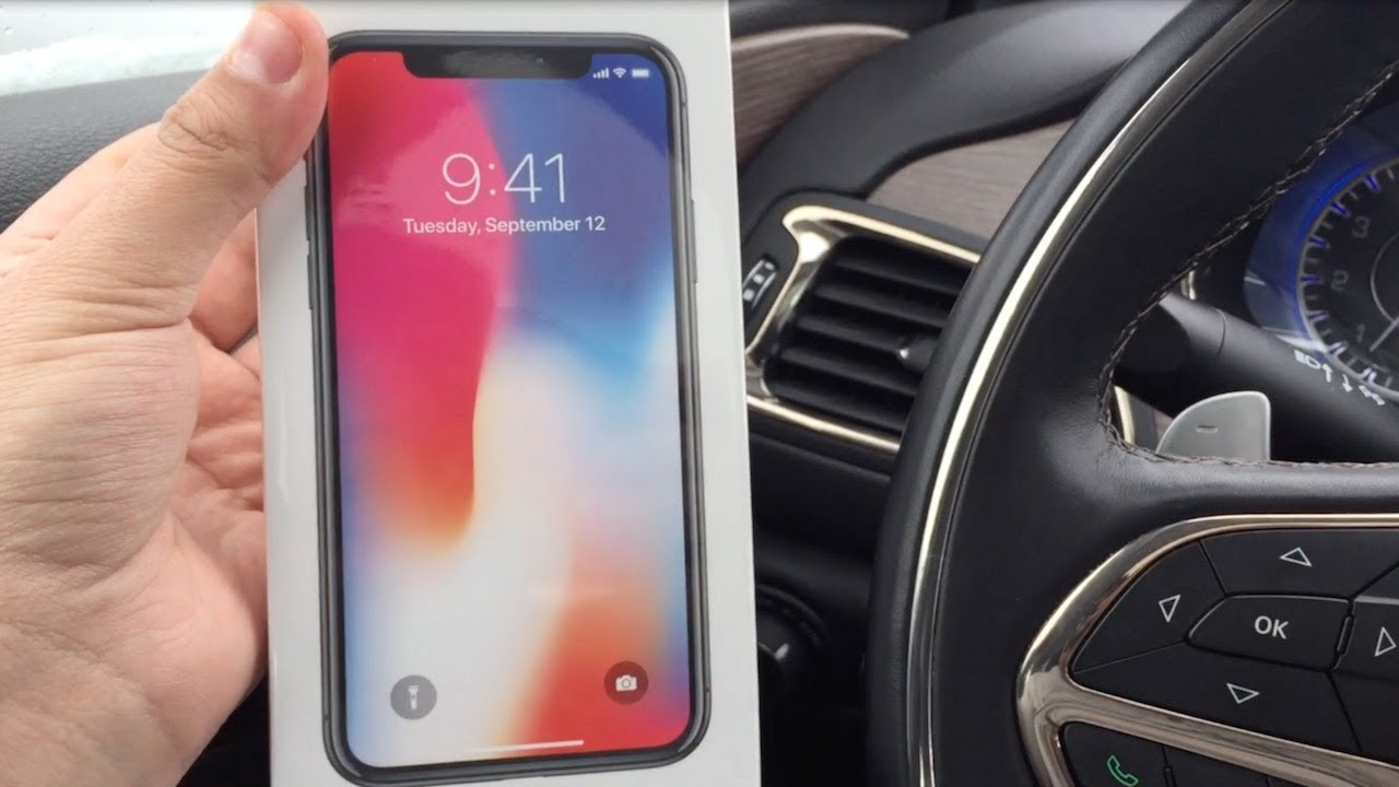 Picking Up The iPhone X from the Apple Store on Release Day! - YouTube